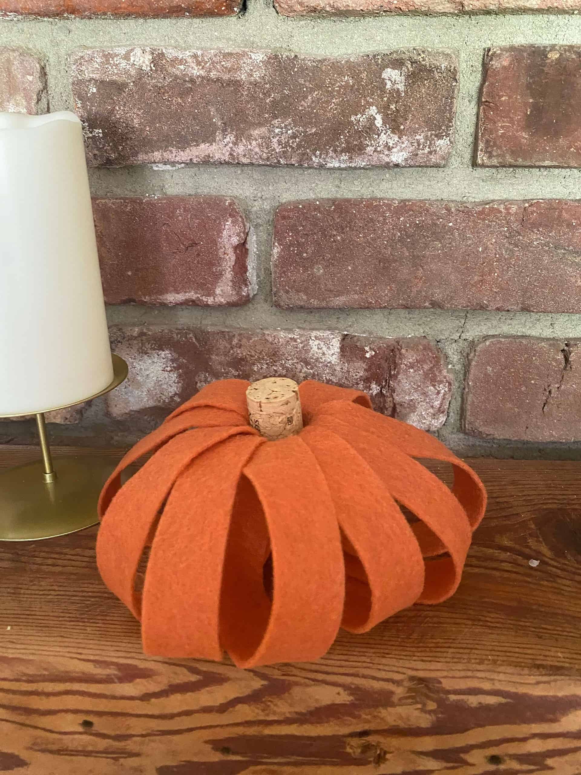 Felt Circle Pumpkin Tutorial
